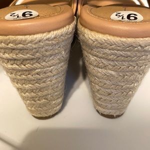 Report | Shoes | Report Tan Leather Wedge Sandals | Poshmark